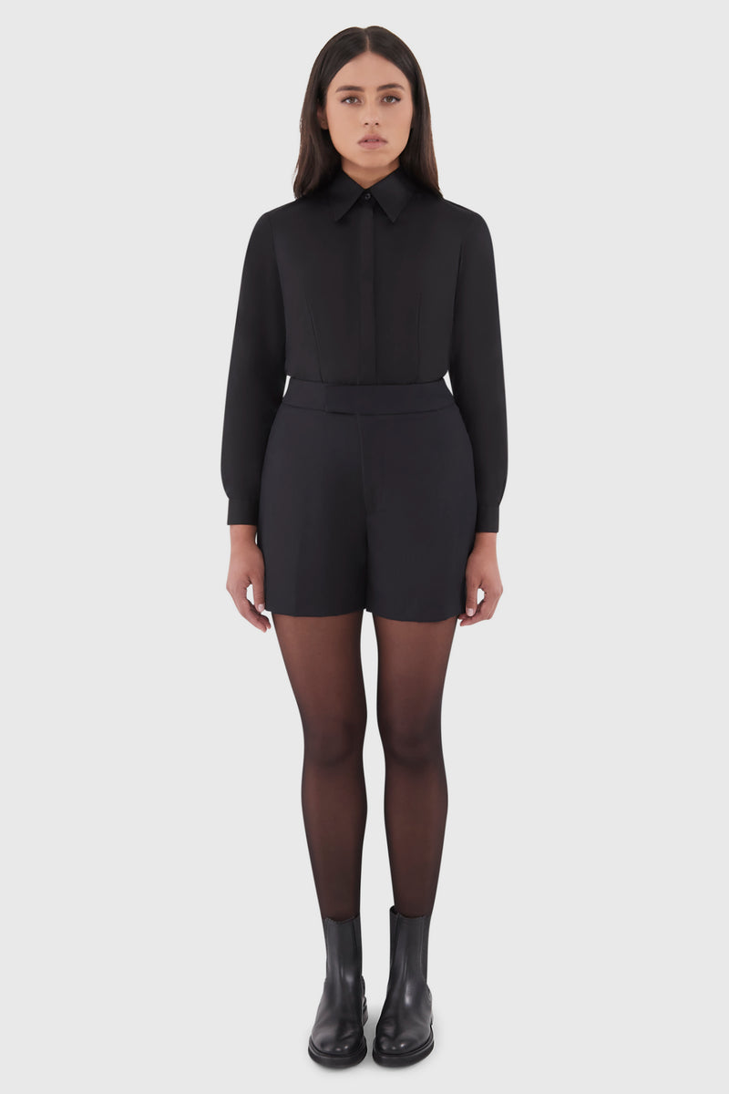 Amelia Shorts – Farage